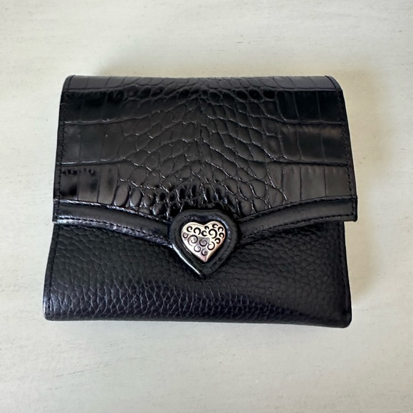Brighton | Bags | Brighton Black Crocodile Embossed Silver Heart Wallet ...